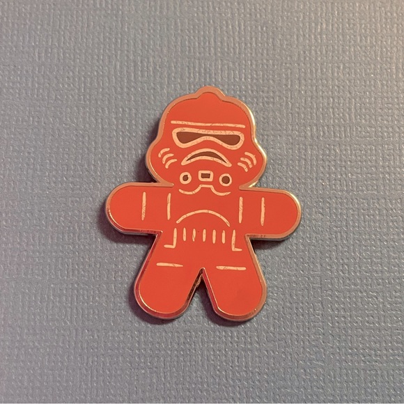 Disney | Jewelry | Stormtrooper Gingerbread Man Disney Trading Pin ...